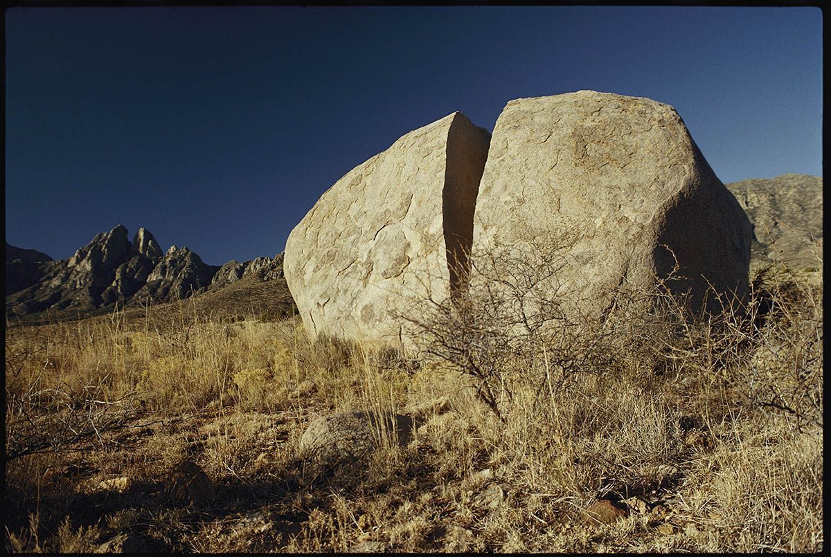Why Do Some Rocks Break Easily While Others Don't? - Geology Science