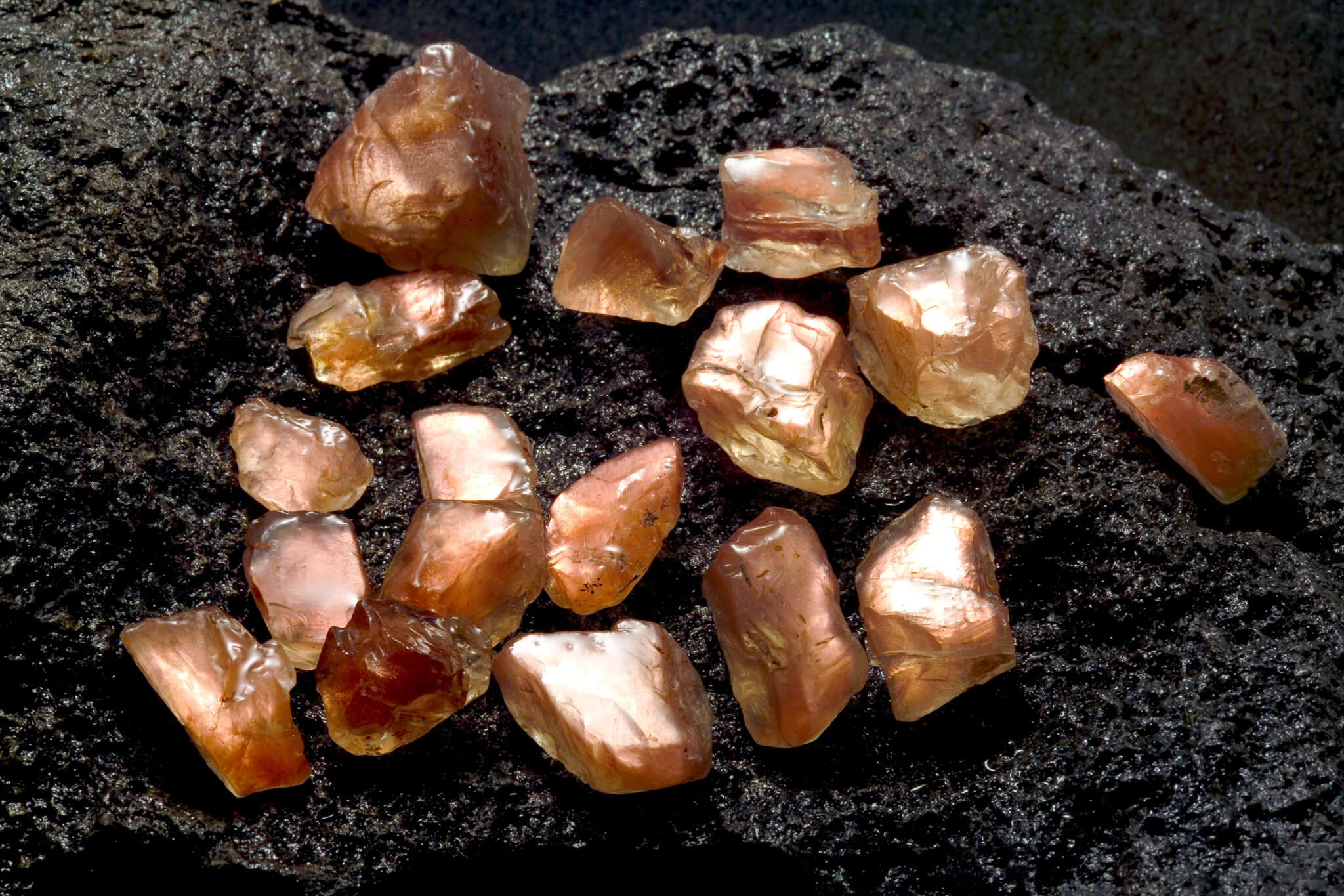Sunstone: Formation, Aventurescence Effect, Types, and Geological ...